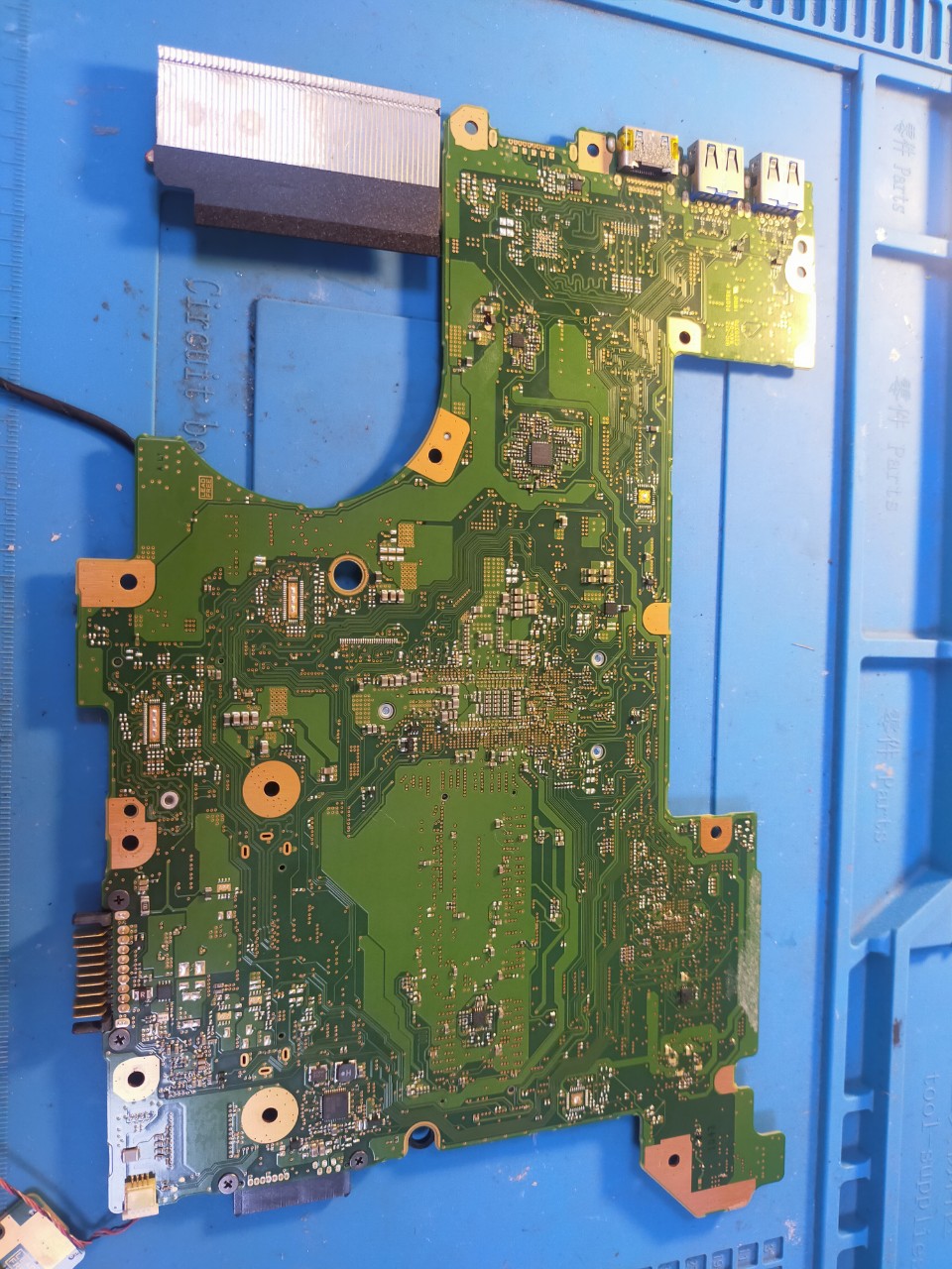 z4465137556624_a7201e38953990840b2dd3a6531d01a1.jpg | Vinafix.com