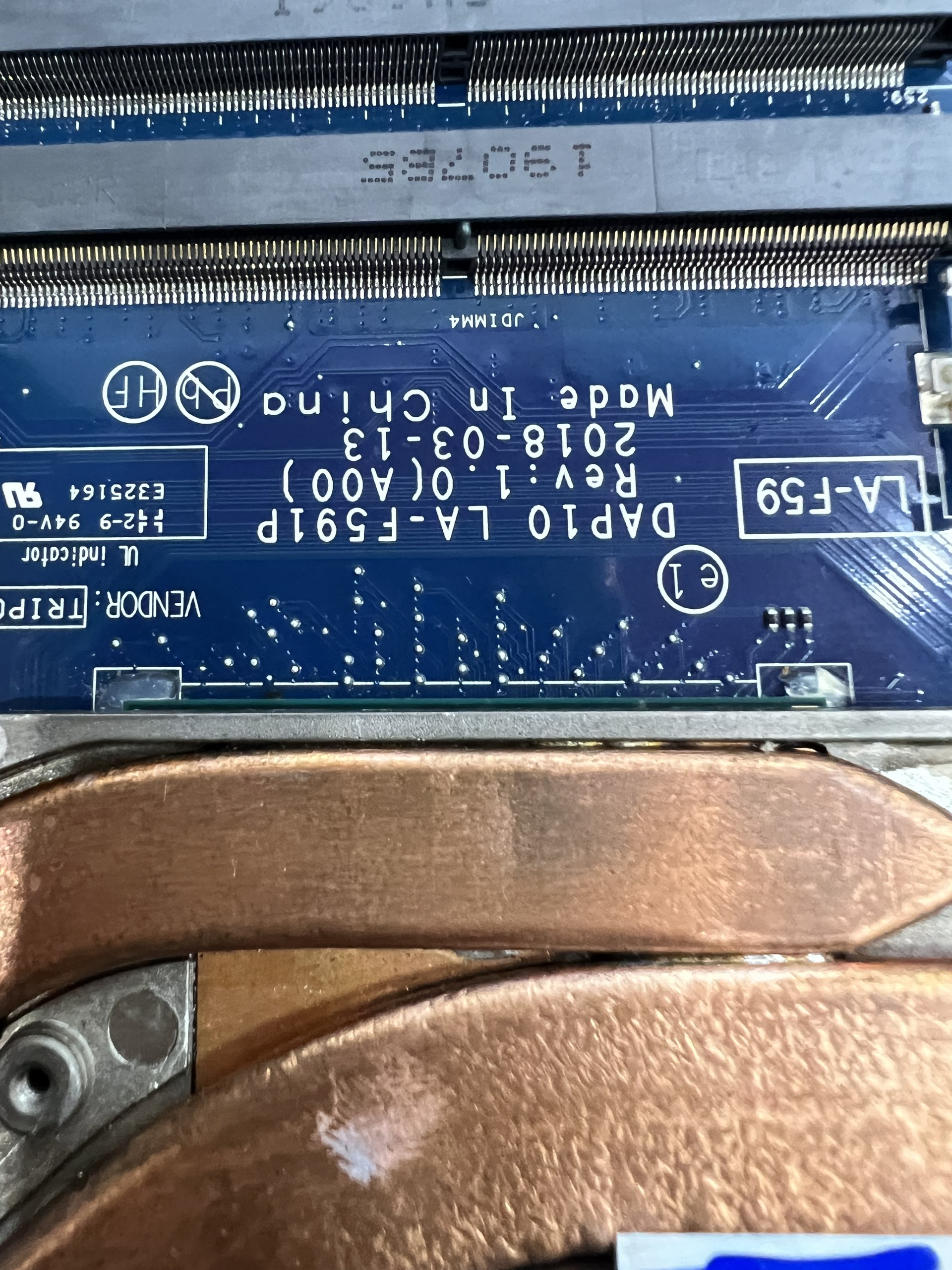 z4749461546977_68eb1a2f9a4c48ec7af134b2a16900cb.jpg | Vinafix.com